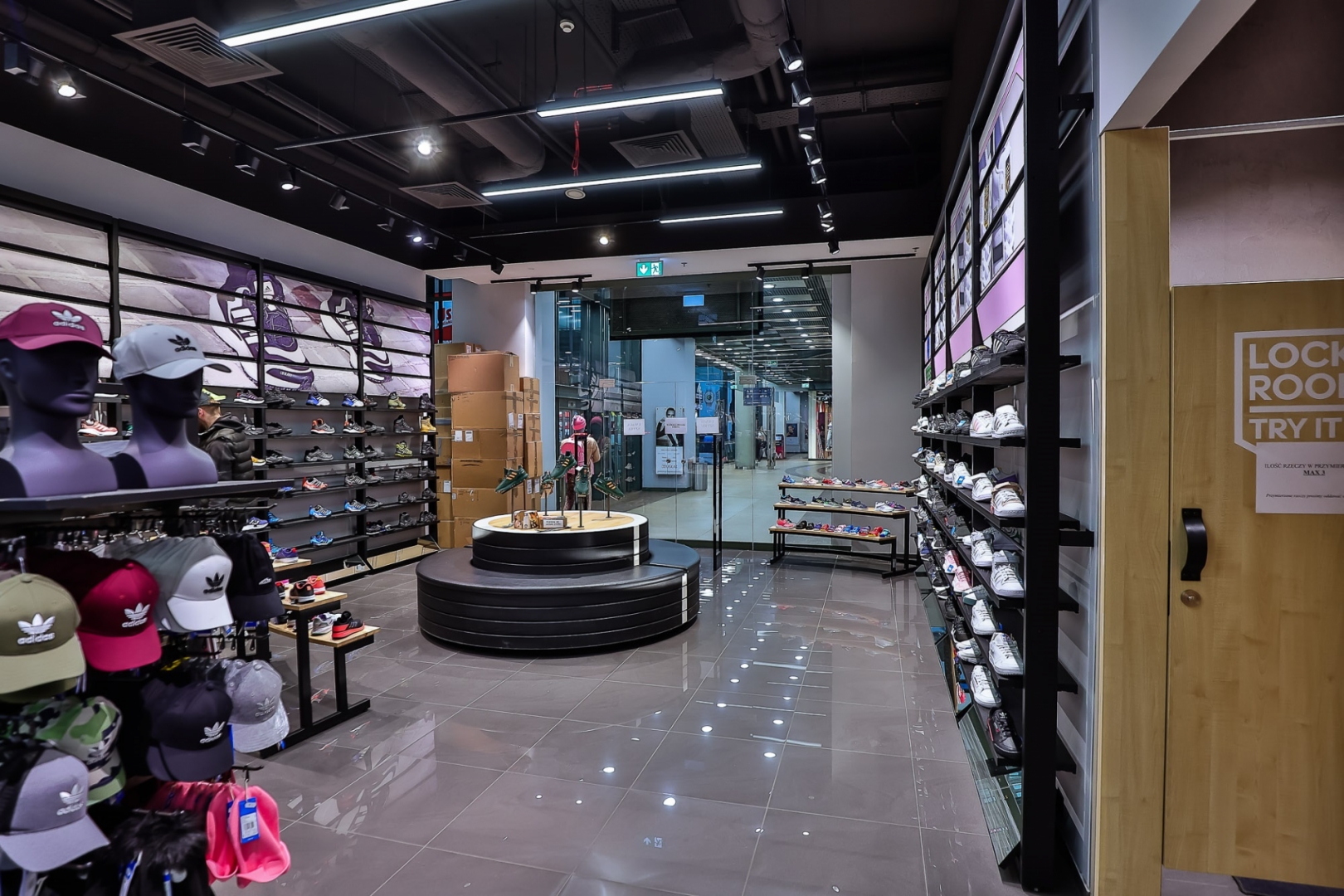 Adidas ∙ Cuprum Arena ∙ Galeria Handlowa Lubin